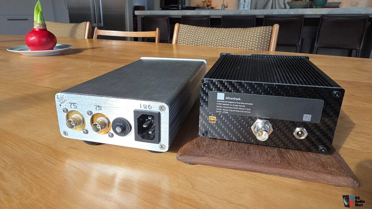 Paul Pang and AfterDark Queen 10 Mhz 75 Ohm Master Clocks Photo ...
