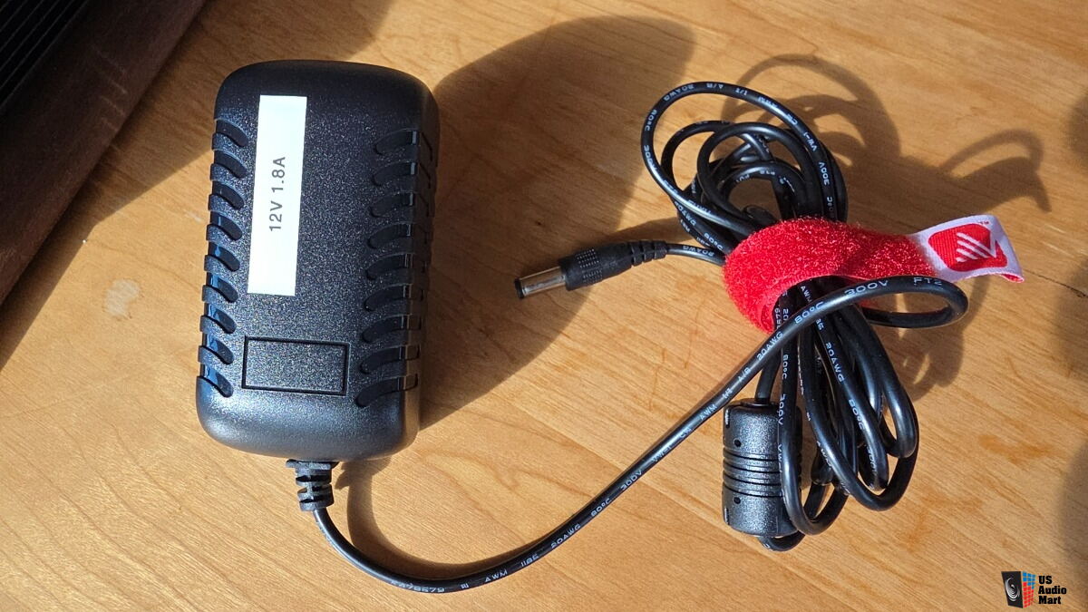 Paul Pang and AfterDark Queen 10 Mhz 75 Ohm Master Clocks Photo ...