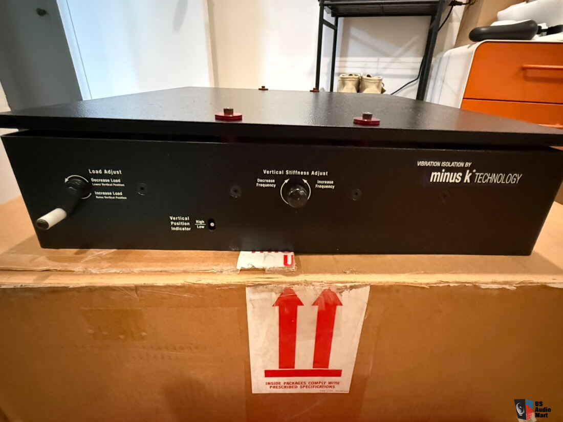 Minus K negative stiffness vibration isolator model 125BM-8 Photo ...