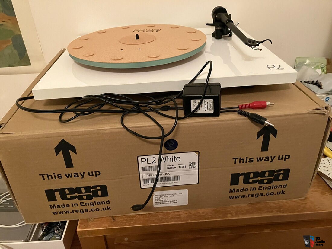 REGA P2 white Photo #6003745 - US Audio Mart