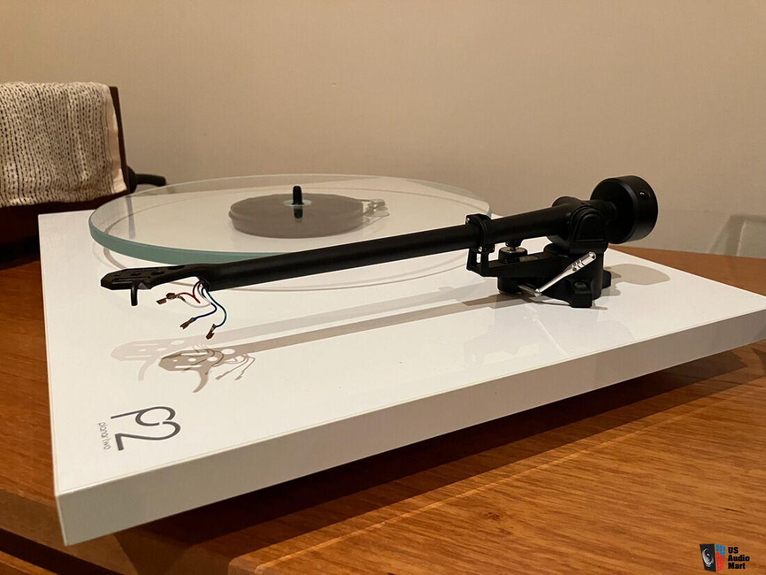 REGA P2 white Photo #6003745 - US Audio Mart