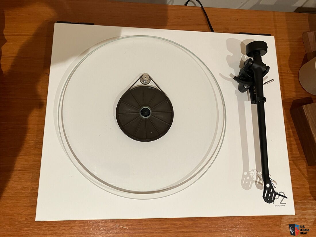 REGA P2 white Photo #6003745 - US Audio Mart