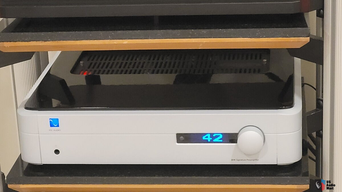 PS Audio BHK Signature Preamp w/Extra Tubes & Free Shipping Photo ...