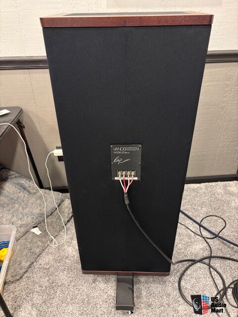 Vandersteen 2CE Signature III - Mahogany Photo #6004561 - US Audio Mart