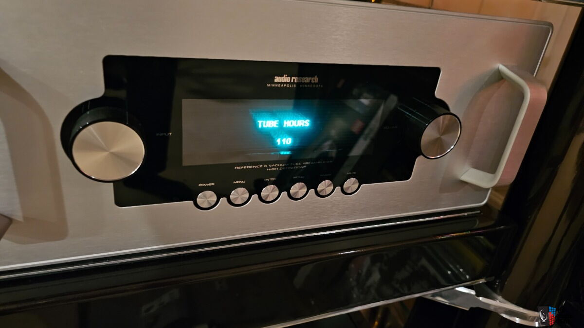 Audio Research Ref6se under 200 hours For Sale - US Audio Mart
