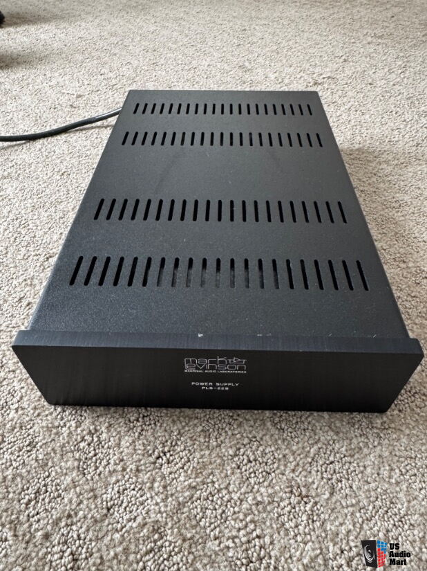 Mark Levinson No. 28 Preamplifier with PLS-228 External Power Supply ...