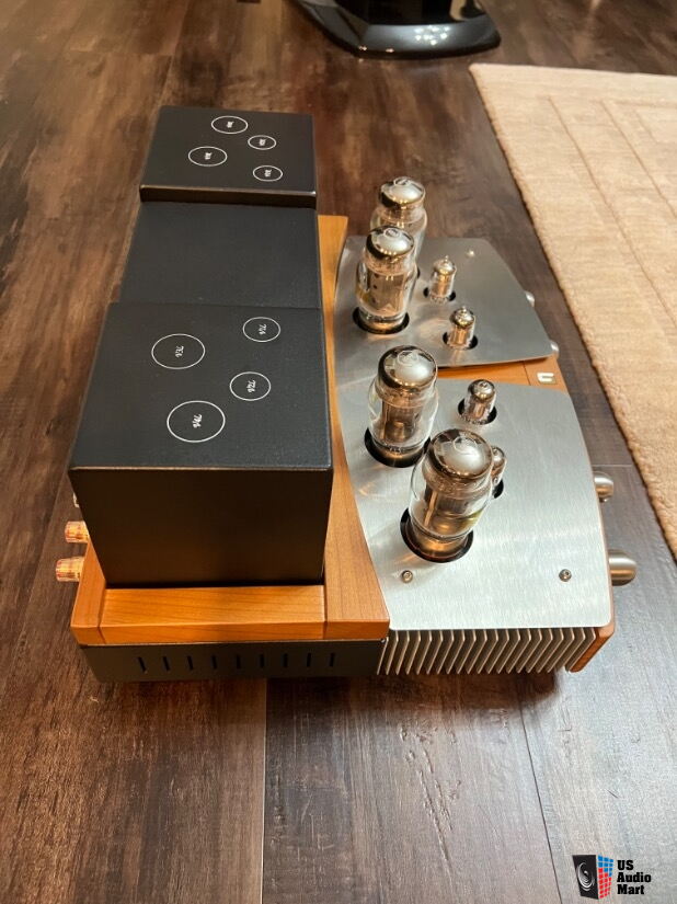 Unison Research Sinfonia Integrated Valve Amplifier Photo #6007976 - US ...