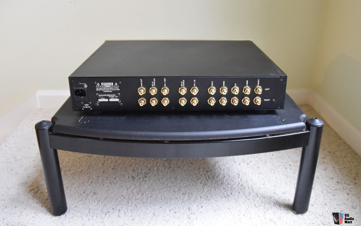 Conrad Johnson Premier 18LS Solid-State Line Stage Preamplifier Photo ...