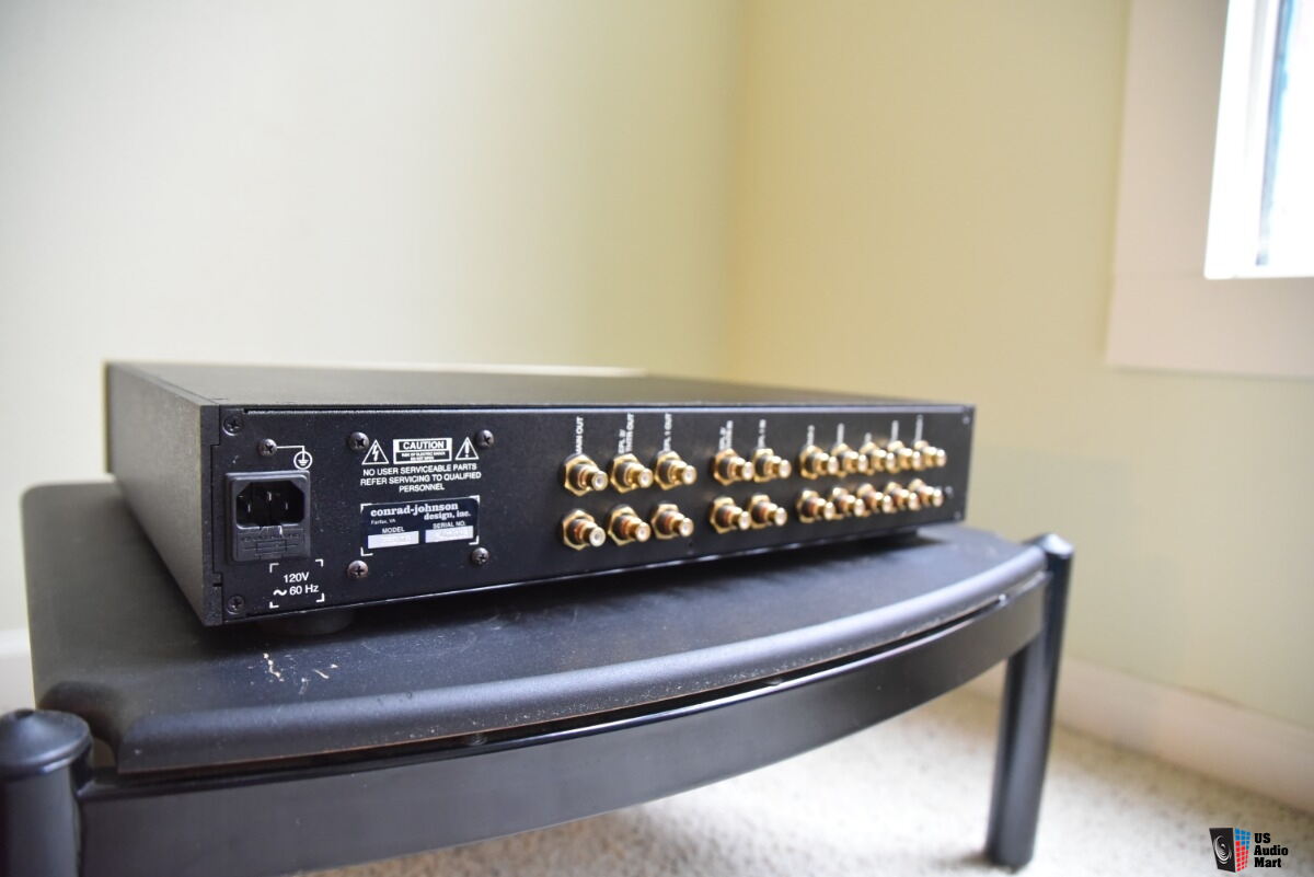 Conrad Johnson Premier 18LS Solid-State Line Stage Preamplifier Photo ...