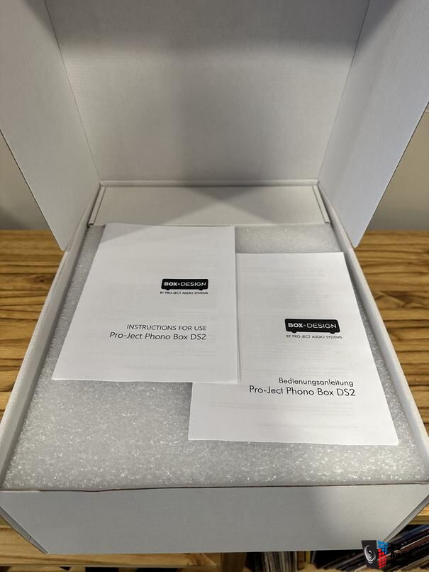 Pro-Ject Phono Box DS2 - Silver with Eucalyptus side panels Photo ...