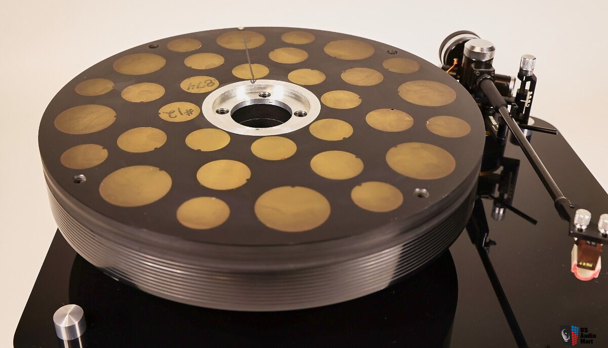 Basis AUDIO Model 2500 Turntable with Hi-End Graham Tonearm Photo ...