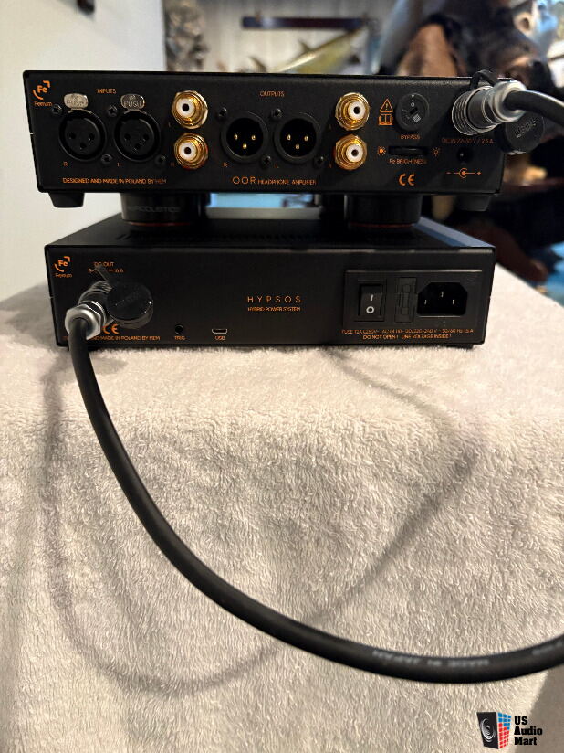 Ferrum OOR + Hypsos headphone amplifier and linear power supply Photo ...