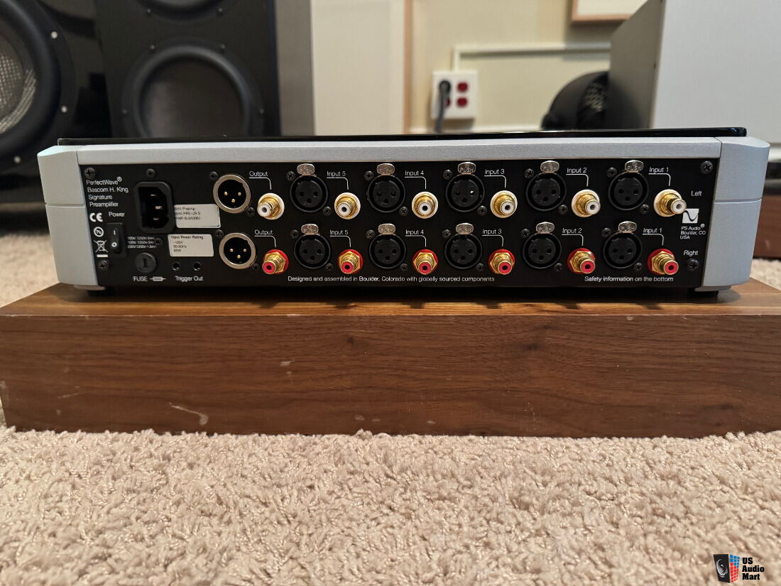 PS Audio BHK Signature Preamplifier with 12Au7 Telefunken Smooth Plate ...