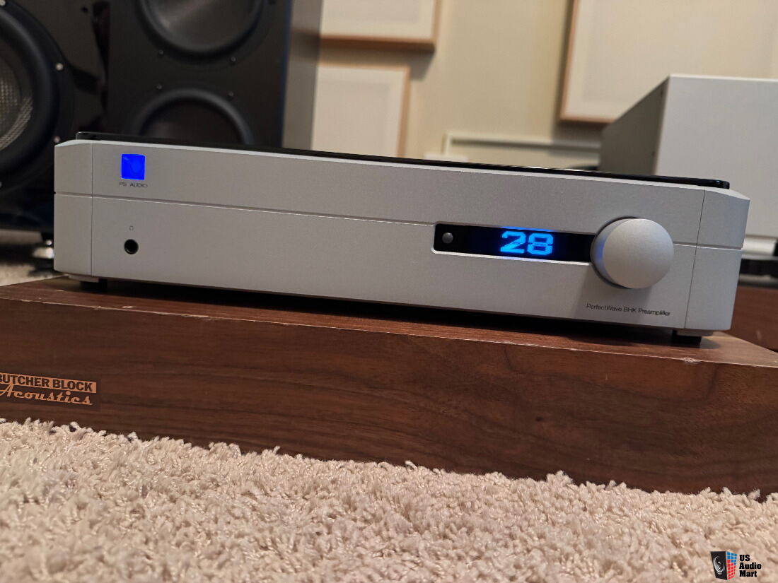 PS Audio BHK Signature Preamplifier with 12Au7 Telefunken Smooth Plate ...