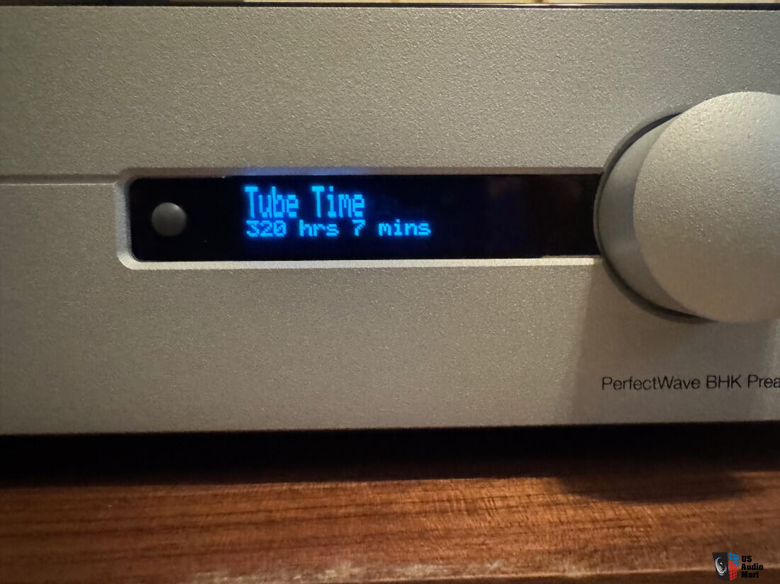PS Audio BHK Signature Preamplifier with 12Au7 Telefunken Smooth Plate ...