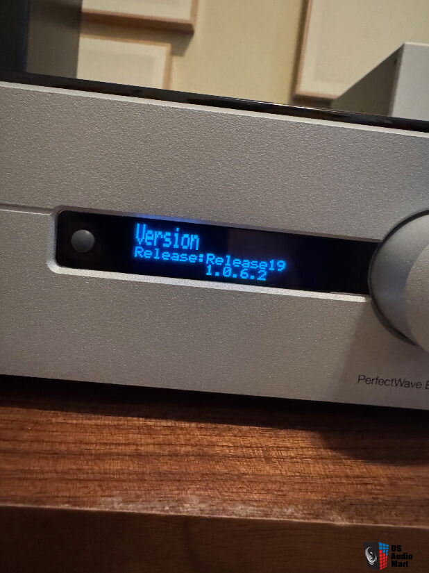 PS Audio BHK Signature Preamplifier with 12Au7 Telefunken Smooth Plate ...