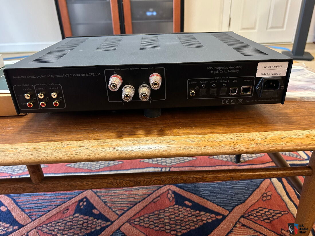 Hegel H95 Integrated amp with upgraded Hegel metal remote Photo ...
