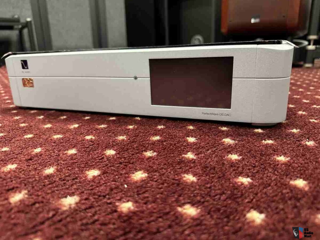 PS Audio Directstream DAC. Fully modified with VOCM update, APS Nickel ...