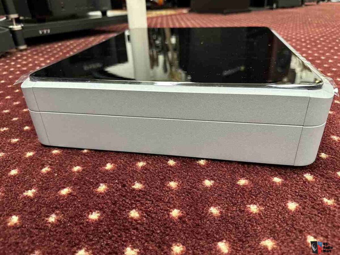PS Audio Directstream DAC. Fully modified with VOCM update, APS Nickel ...