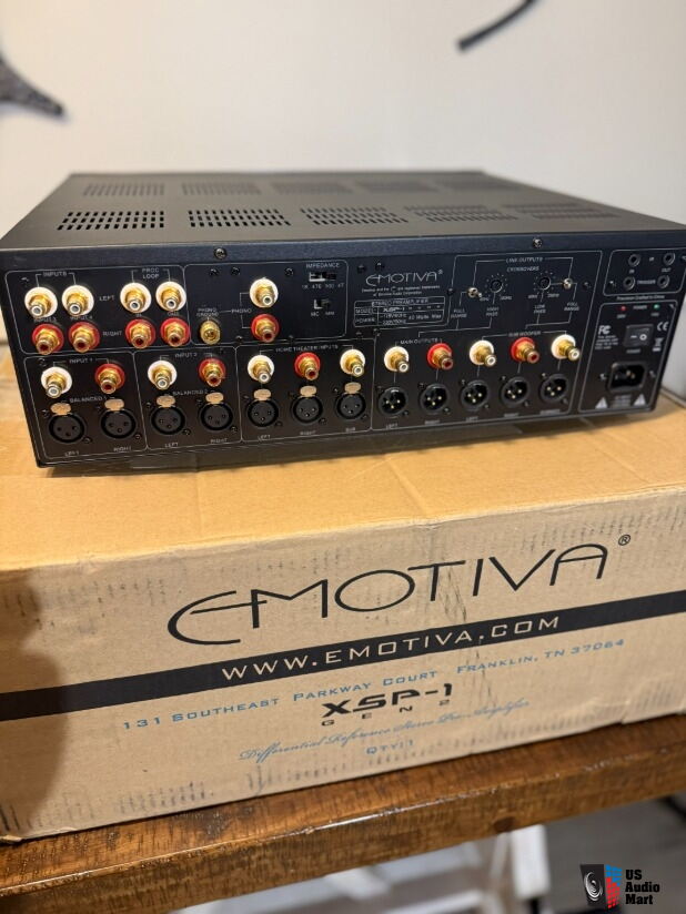 Emotiva XSP-1 GEN-2 Stereo Preamplifier w Remote Photo #6026620 - US ...