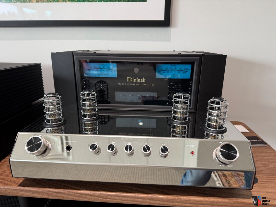 The immensely popular McIntosh MA 352 Integrated amp, lo hr Photo ...