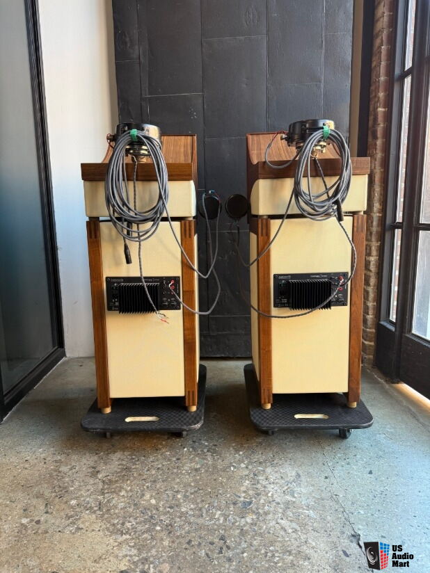 Auditorium 23 Hommage Cinema Speakers (Pair) Photo #6032409 - US Audio Mart
