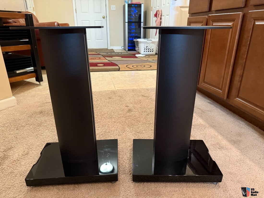 B&W 805D4 Signature in California burl gloss with stands - mint ...
