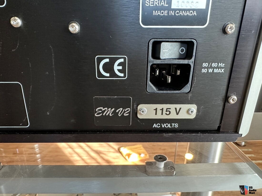 EMM Labs DA2 V2 DAC + NS-1 Streamer | Custom 24K Gold Faceplate Photo ...