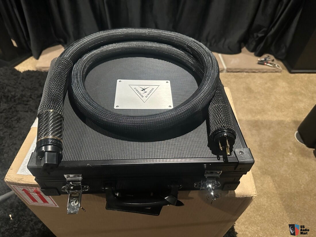 Shunyata Everest 8000 (Black) with Omega XC power cable combo (price is ...