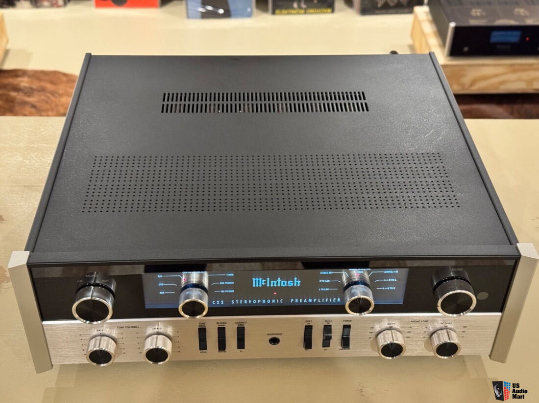 McIntosh C22 MkIV 2-Channel Stereo Vacuum Tube Preamplifier Photo ...