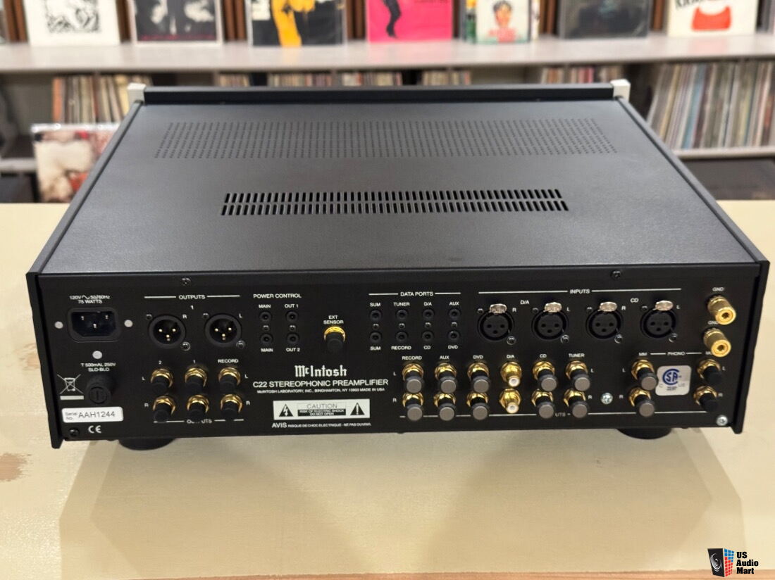 McIntosh C22 MkIV 2-Channel Stereo Vacuum Tube Preamplifier Photo ...