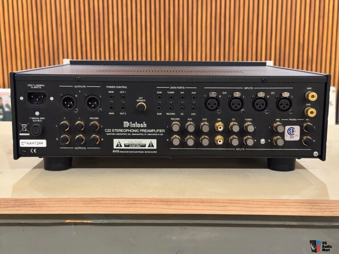 McIntosh C22 MkIV 2-Channel Stereo Vacuum Tube Preamplifier Photo ...