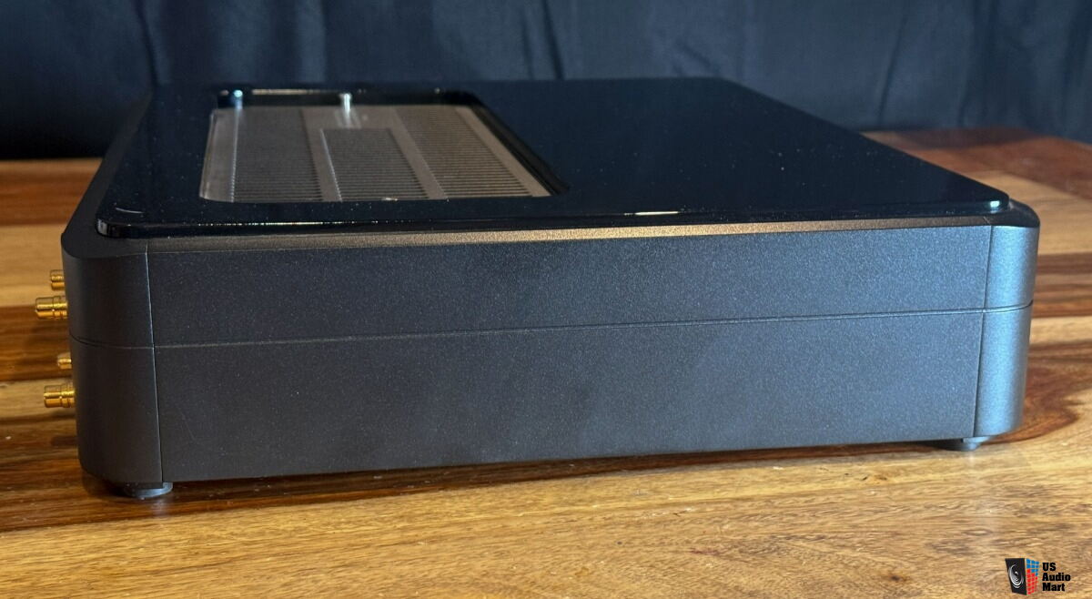 PS Audio BHK Preamp - upgraded tubes and power cable - FREE shipping ...