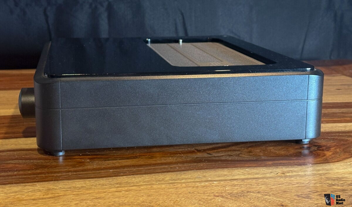 PS Audio BHK Preamp - upgraded tubes and power cable - FREE shipping ...