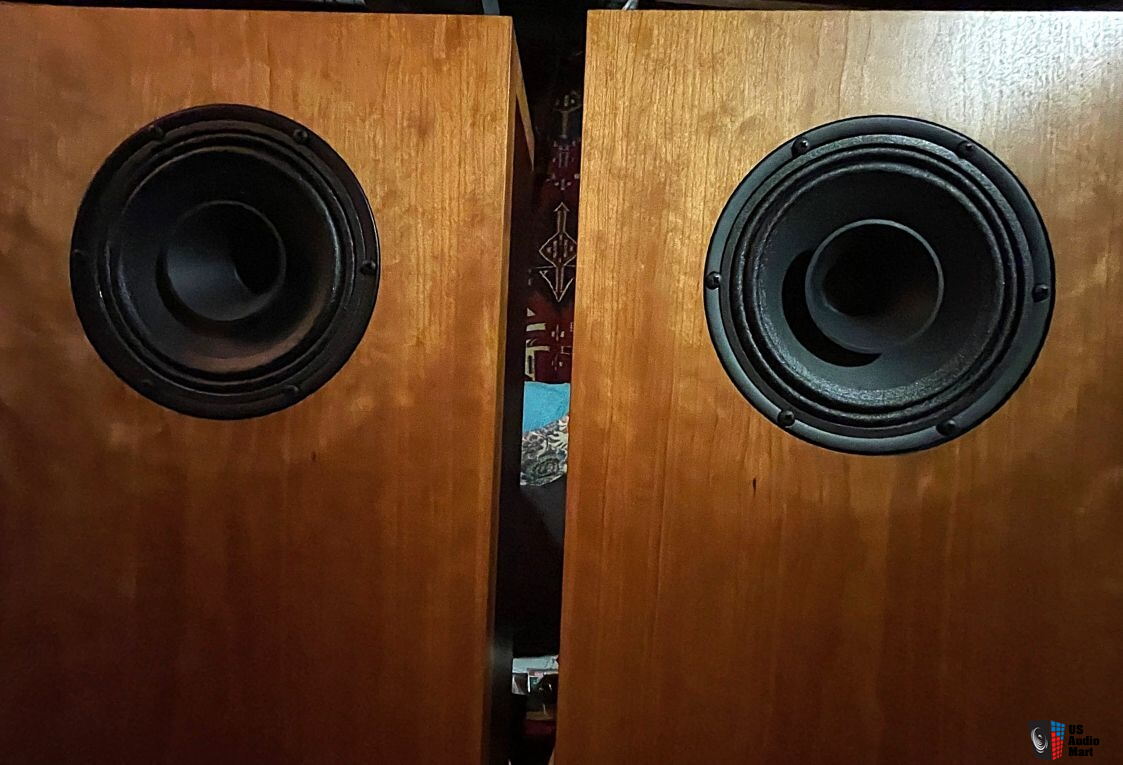 pair Omega Junior AlNiCo XRS omega speakers in cherry, near mint, will ...