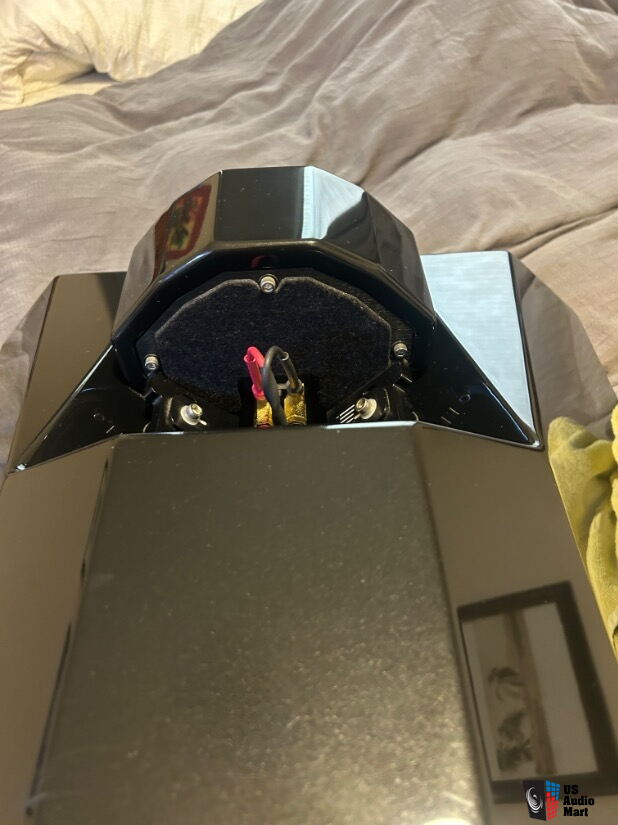 Reduced! Wilson Audio Watch Center 3 (soft dome tweeter) Obsidian Black ...