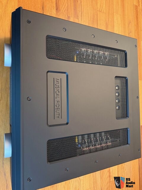 Musical Fidelity NuVista 800.2 - integrated amplifier Photo #6049750 ...