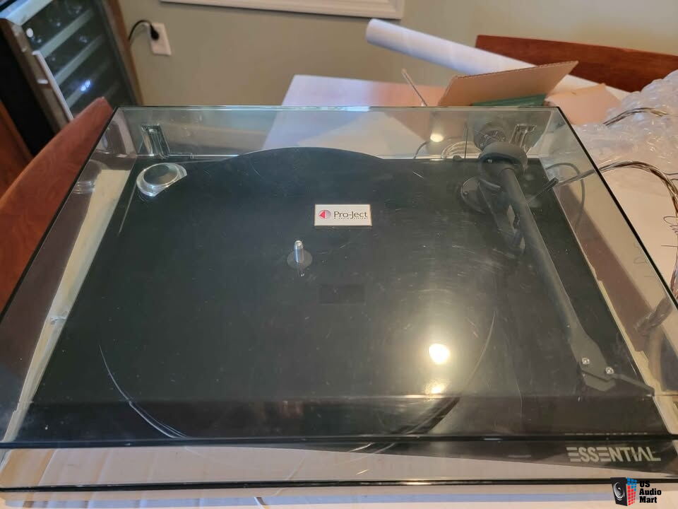 Pro-Ject Essential 3 Turntable For Sale - US Audio Mart
