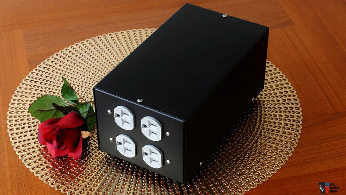 Power Filter/Conditioner -- Entracte Model 110 EX Photo #6051993 - US ...