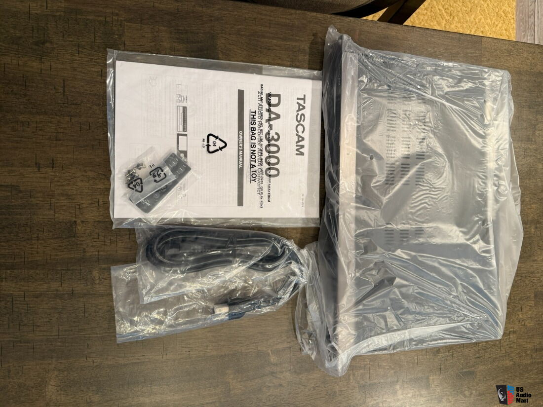 Tascam DA-3000 Stereo Master Recorder DSD - Brand New Photo #6053236 ...