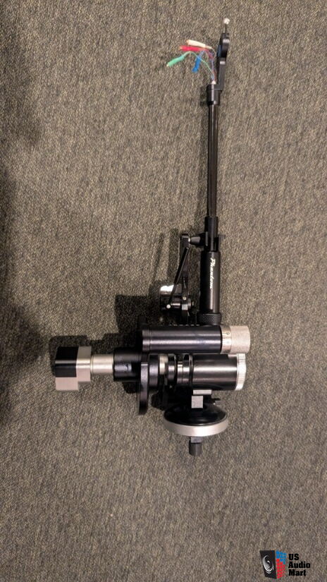 Graham Phantom 2.2 (B44) 9" Tonearm with extra Phantom III Armwand ...
