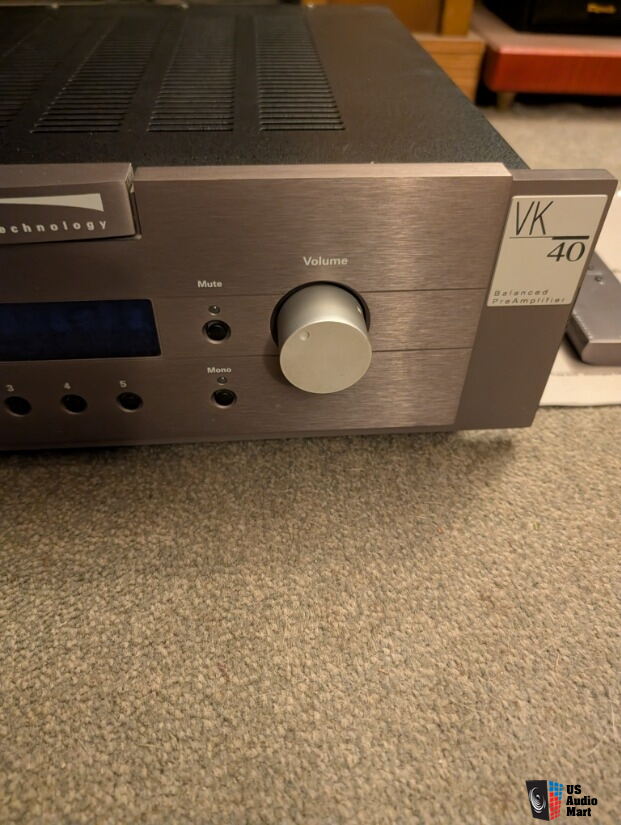 Bat VK-40 Balanced audio technologies preamplifier Photo #6058190 - US ...