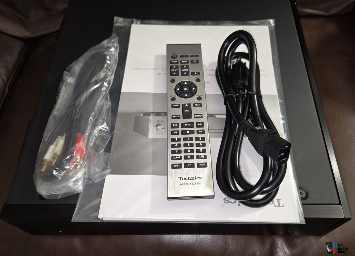 Technics SL-G700M2 in black. SACD & DAC Streamer. Includes: Remote ...