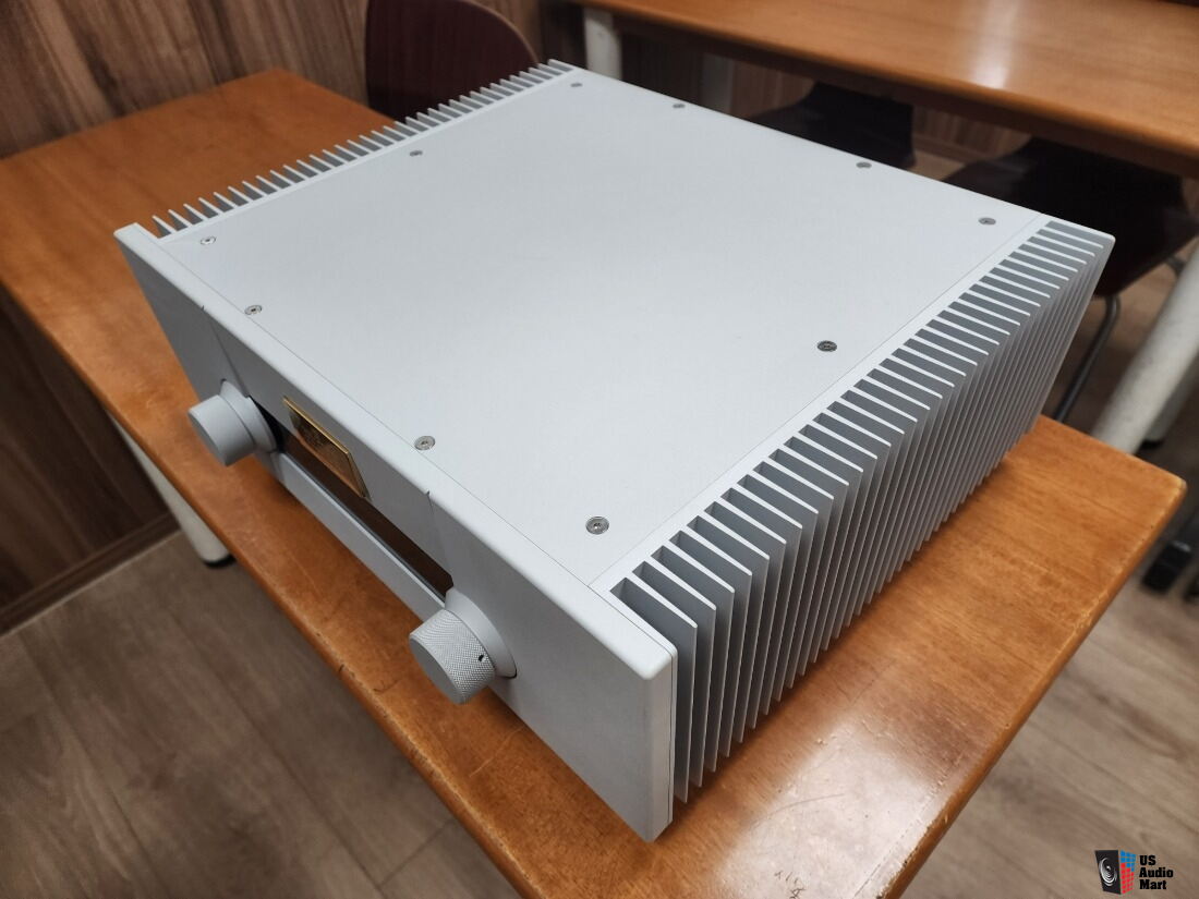 Goldmund Telos 590 NextGen II Integrated Amplifier - Excellent ...