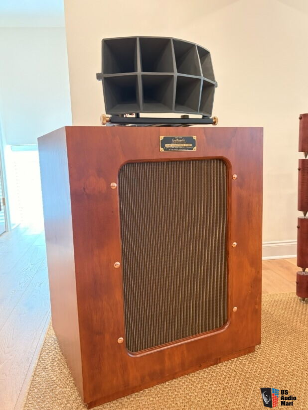 Line Magnetic LM-812 Iconic 2-way loudspeakers Photo #6071943 - US ...