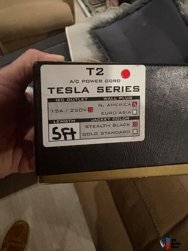 Synergistic research Tesla T2 power cord complete 5ft Photo #6073048 ...