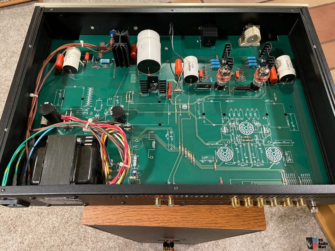 Conrad Johnson Classic preamplifier Photo #6077060 - US Audio Mart