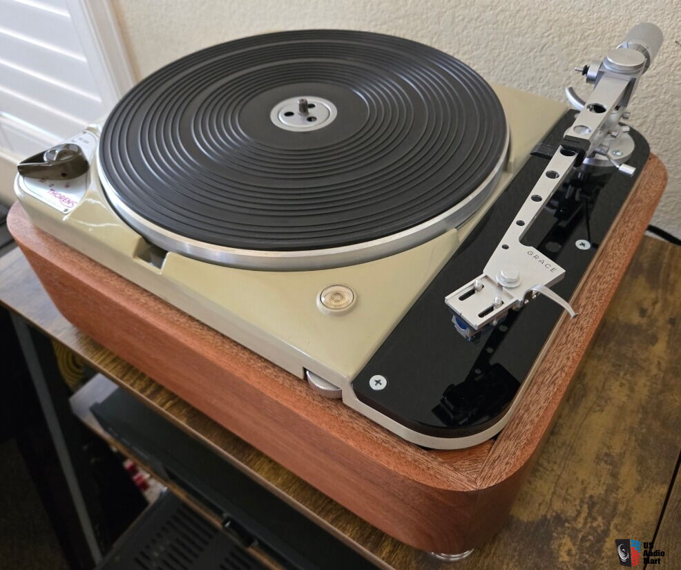 Thorens TD-124 MKI Turntable & Grace G-704 Tonearm Photo #6078065 - US ...
