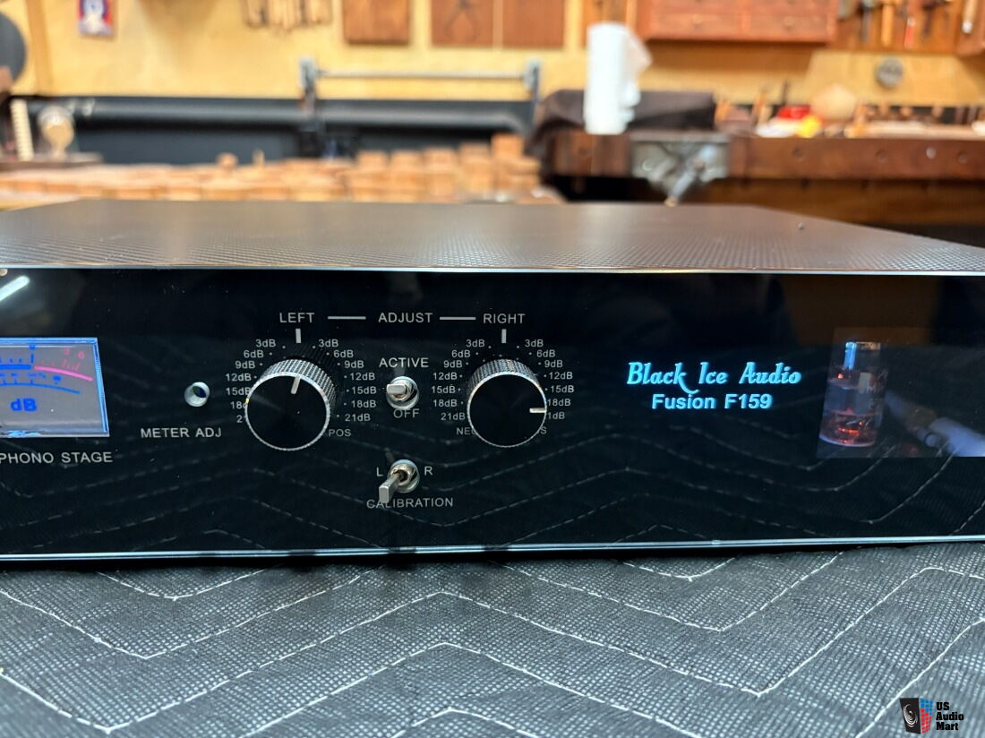 Black Ice F159 Tube MM/MC Phono pre-amplifier with 1968 Phillips SQ O ...