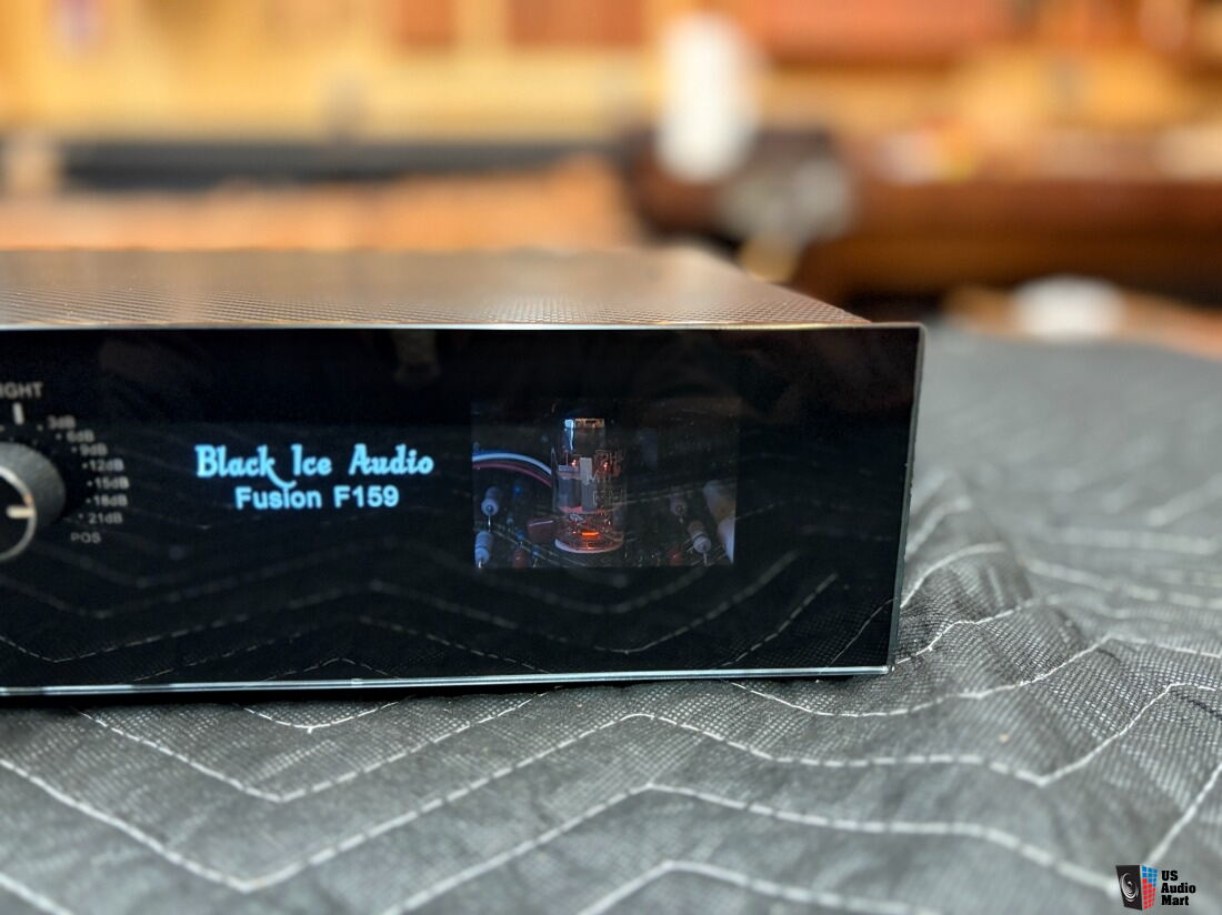 Black Ice F159 Tube MM/MC Phono pre-amplifier with 1968 Phillips SQ O ...